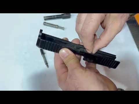 GLOCK 19 DETAYLI SÖKÜLMESİ NASIL OLUR?#glock19gen5 #glock17gen5 #glock #usa 