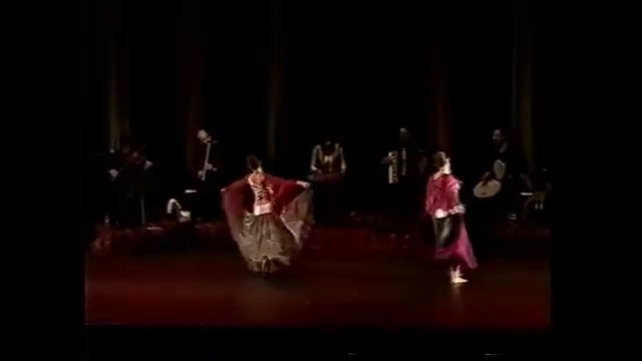 Myriam Tara Benharroch Raqs sharqi Institut du Monde Arabe 2005 - YouTube