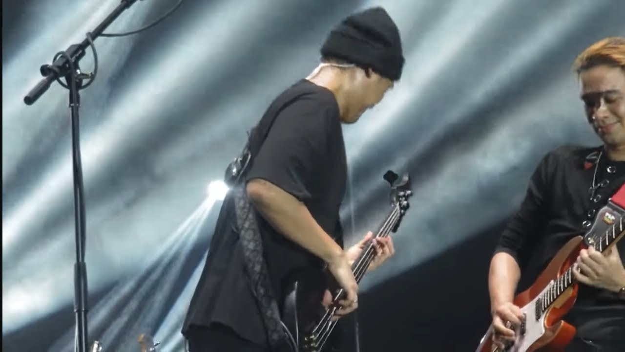 Halfmath - Catalysm _ Melody Oncy bikin merinding saat live - YouTube