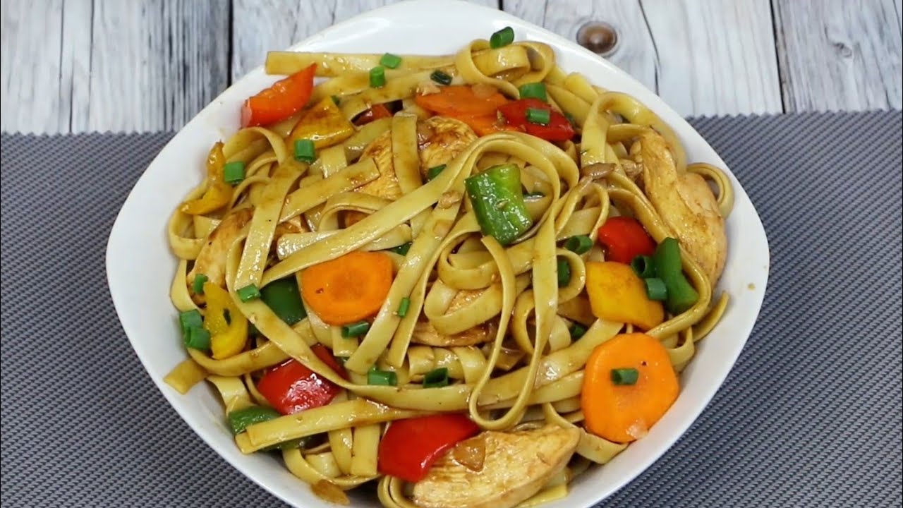 TALLARIN SALTADO DE POLLO | RECETA FACIL Y RICO - YouTube
