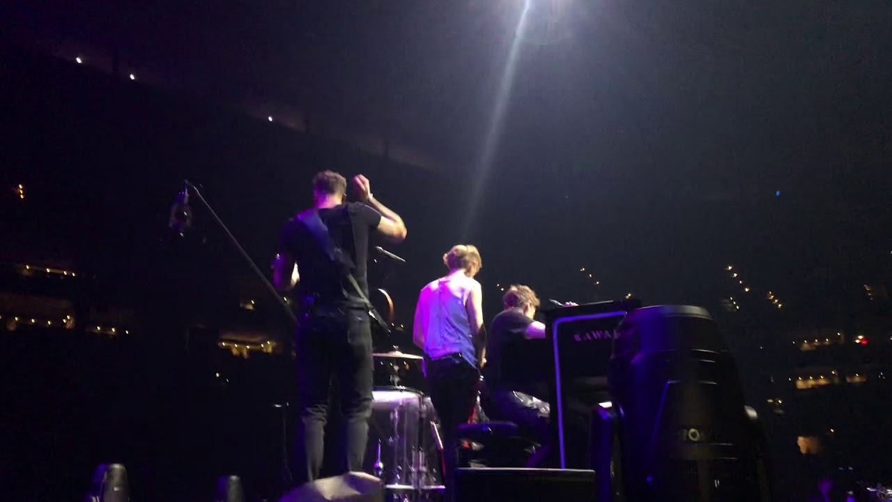 Muse - Dig Down (Acoustic Gospel Version) (Live in Boston 4-10-19 ...