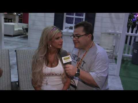 Kendall Brooks and Mr.Phukit - YouTube