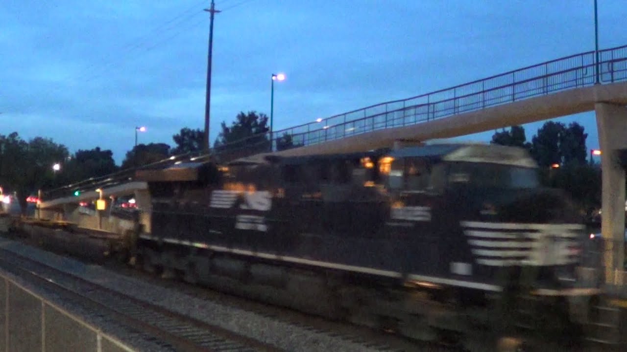 (11-12-14) [HD] A Couple Trains at Blossom Hill Featuring NS Power ...