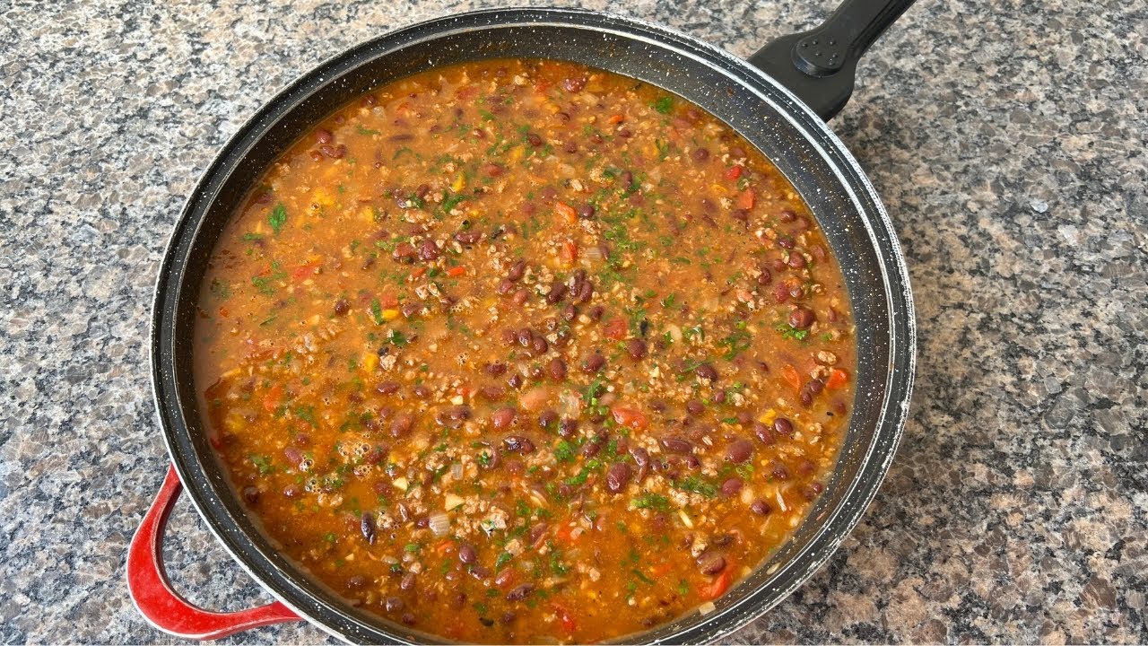 Chilli | Delícias da Eleni - YouTube