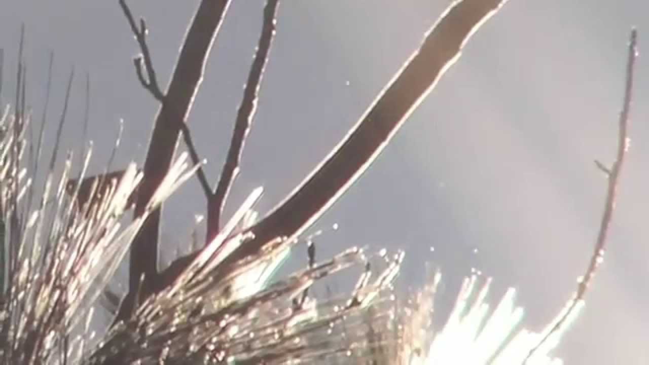 11 26 2014 Flying light entities - YouTube