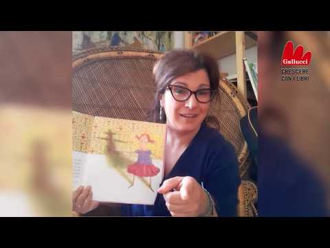 Cinzia Boggia della libreria il Mattoncino legge \
