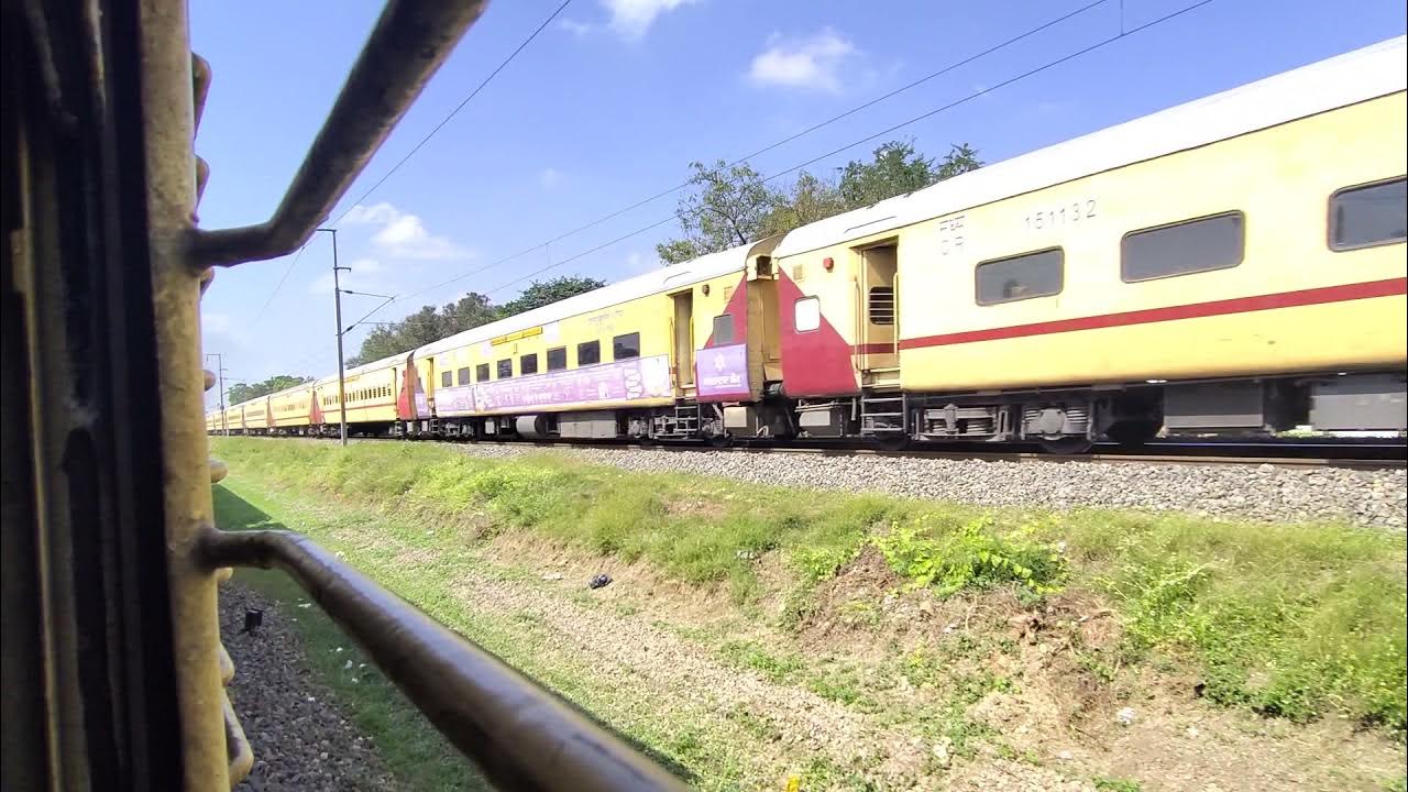 Coimbatore - LTT Mumbai 11014 cruising towards Salem #CoimbatoreExpress #kurla #Mumbai # ...