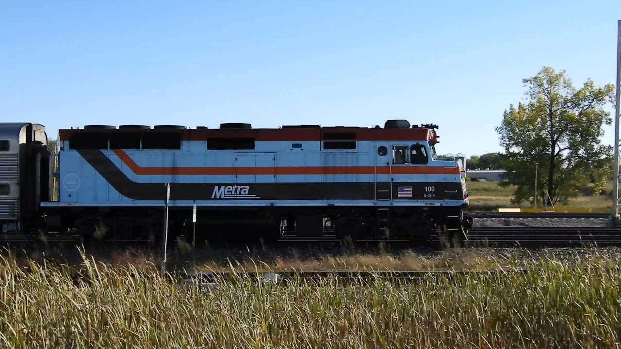 METX 100 the 40th anniversary F40PH engine in Aurora IL - YouTube