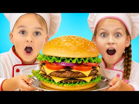 Alice and Friends Playing at the Cafe - A Funny Story with Food Toys