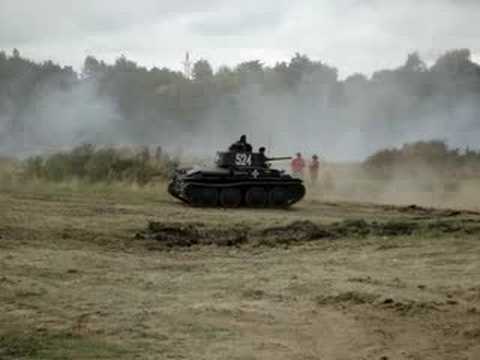 Panzer 38 T - YouTube