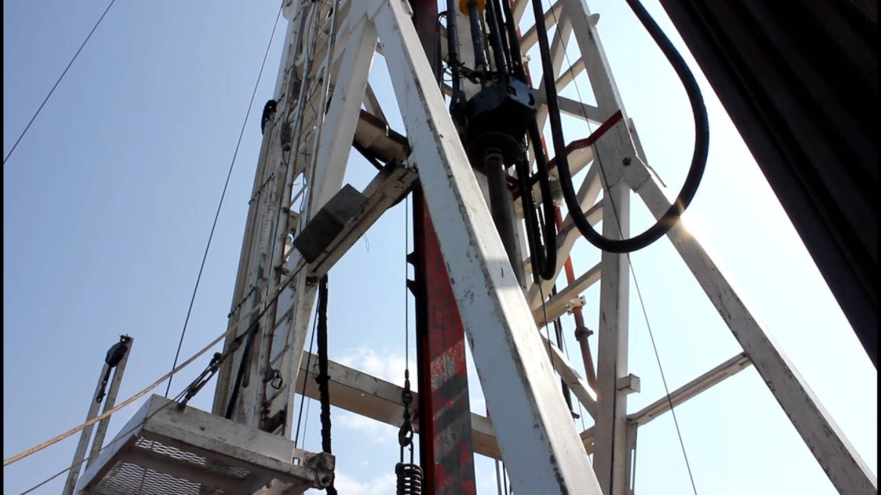 250 ton Casing Elevators - 7 5/8" Casing (CBJ) - YouTube