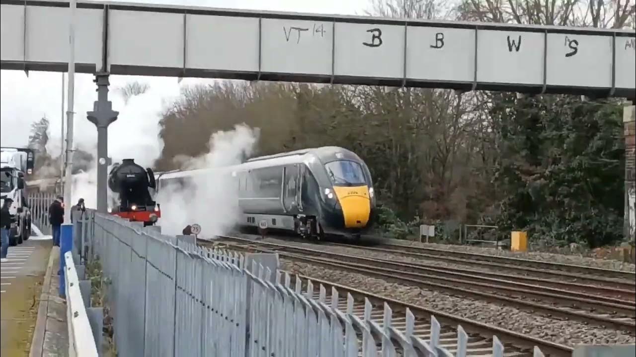 400 Subscriber Special! UK Train Tone / Horn Compilation - YouTube