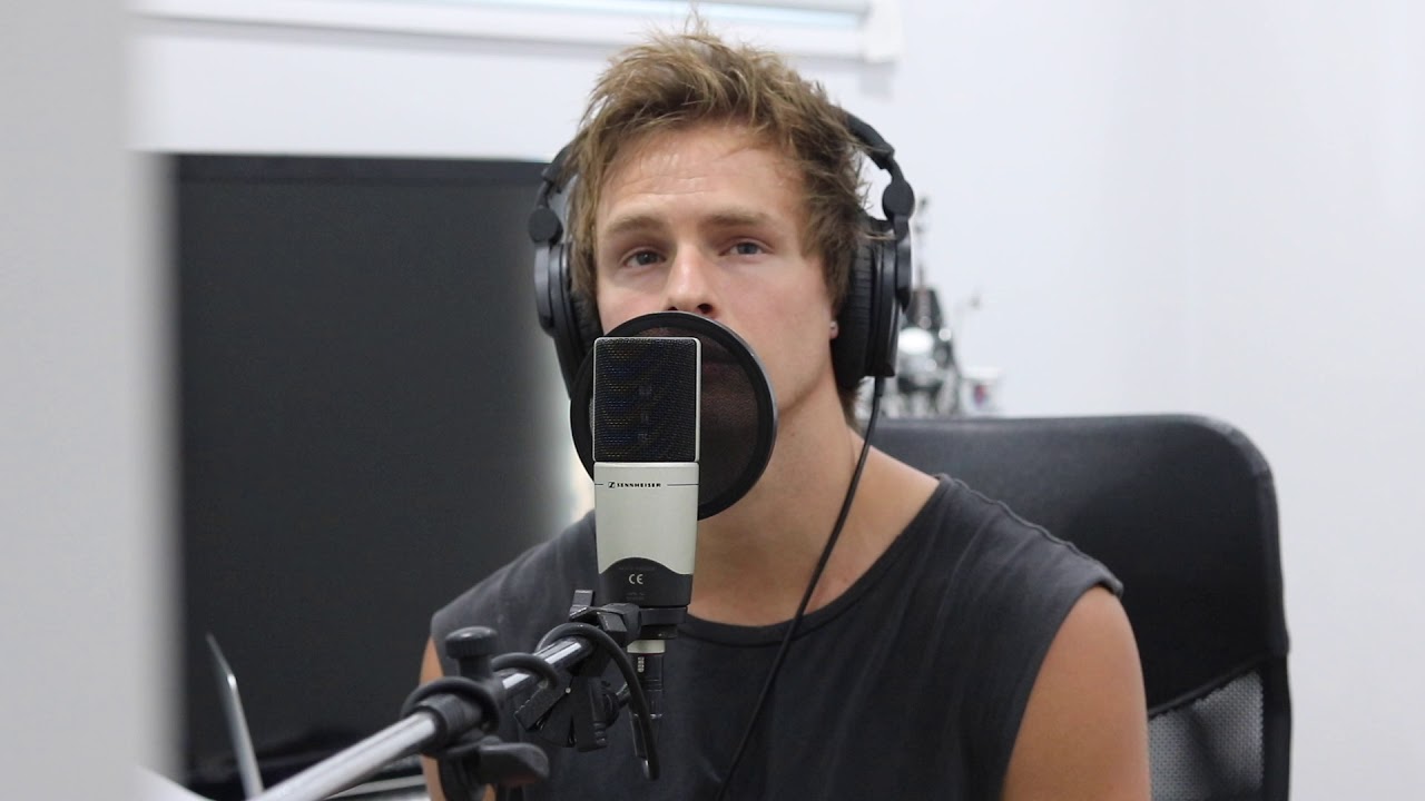 Lady Gaga, Bradley Cooper - Shallow (Cover by Trent Bell) - YouTube