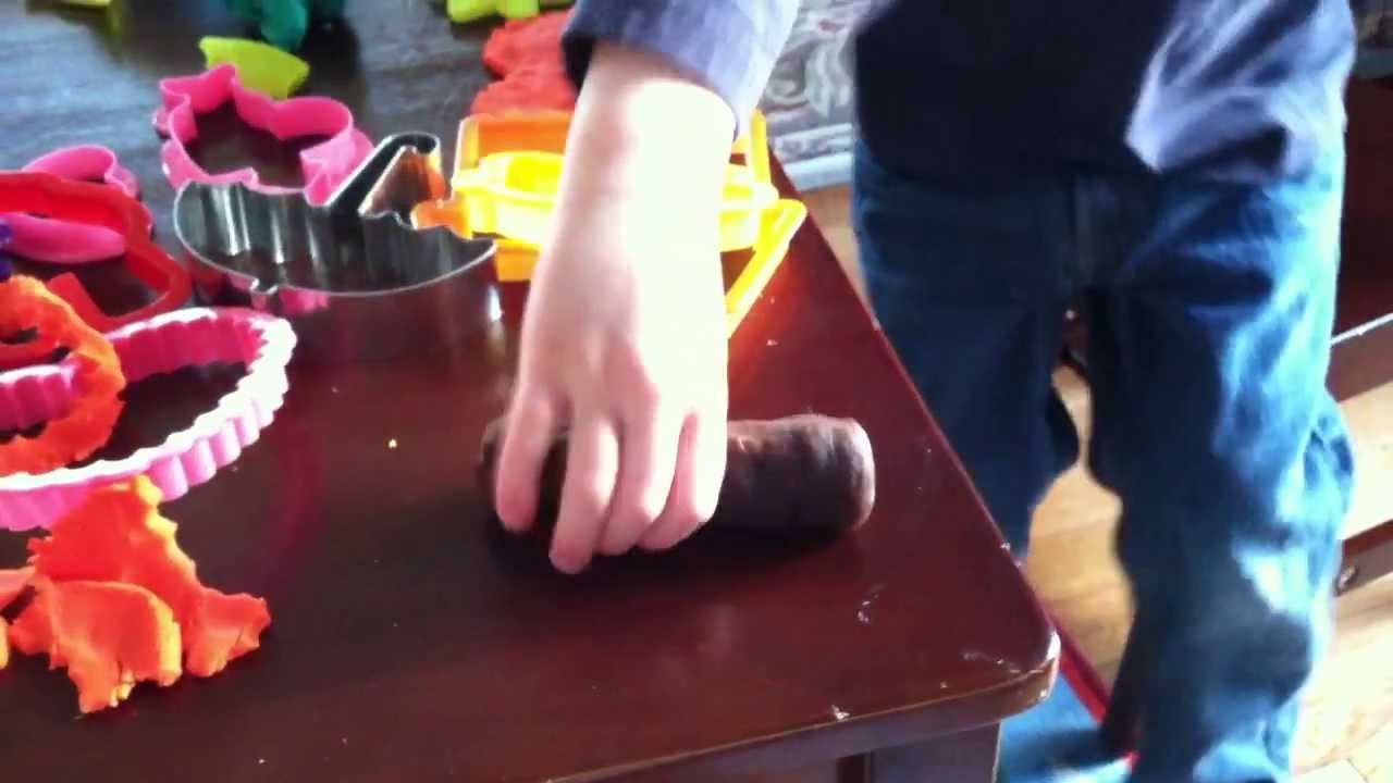 Play-doh turd - YouTube