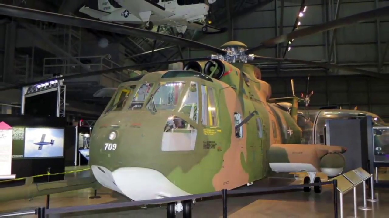 Sikorsky HH-3E Jolly Green Giant - YouTube