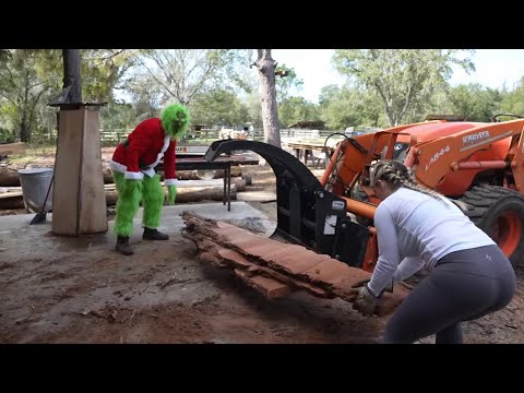 Behind the scenes with Zoe At Triple L Rustic Designs with the Grinch ...