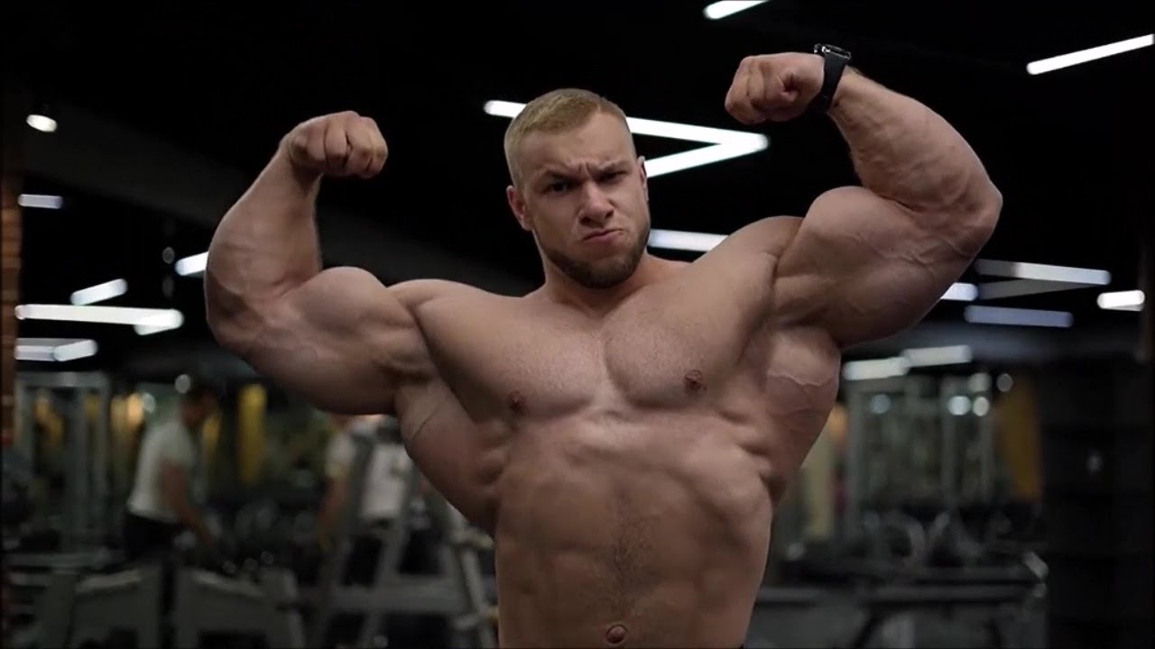Russian big bodybuilder Vitaliy Ugolnikov in the gym - YouTube