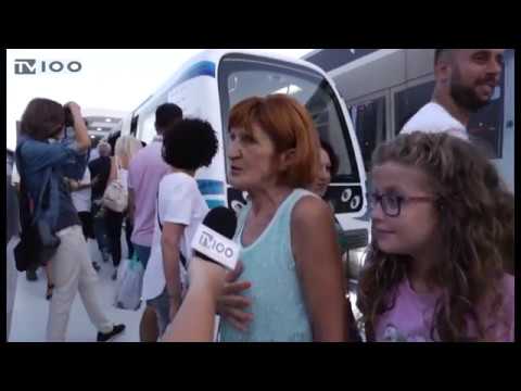ΤΟ ΠΡΩΤΟ ΒΑΓΟΝΙ ΤΟΥ ΜΕΤΡΟ ΘΕΣΣΑΛΟΝΙΚΗΣ ΣΤΗΝ 82η ΔΕΘ(TV100-120917) - YouTube