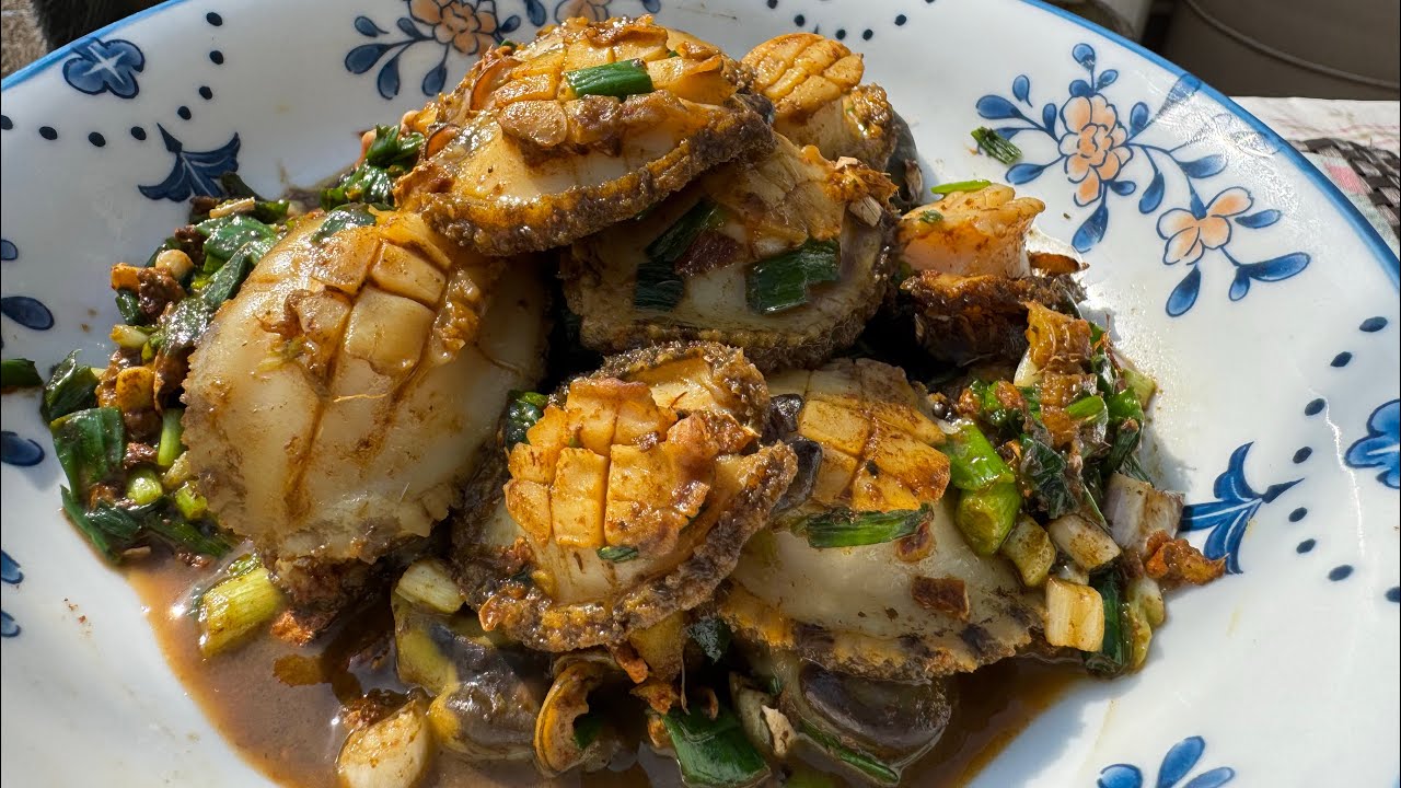 🧧Easy & quick stir fried fresh abalone with ginger & scallion/薑蔥炒鮑魚 ...