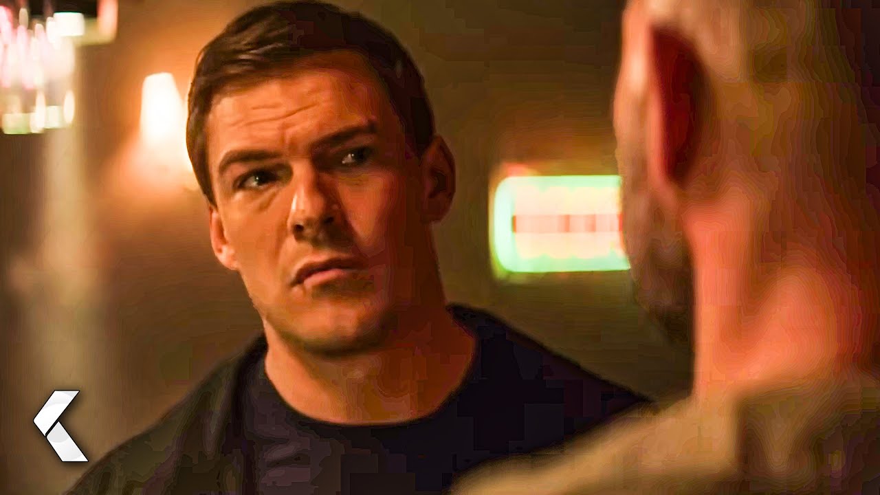Jack Reacher DESTROYS Bar Bully - REACHER Clip | Alan Ritchson - YouTube