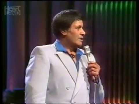 Howard Morrison - live in 1982 - YouTube