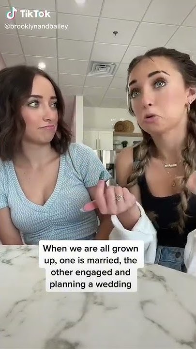 B R O O K L Y N & B A I L E Y TikTok Video! - YouTube