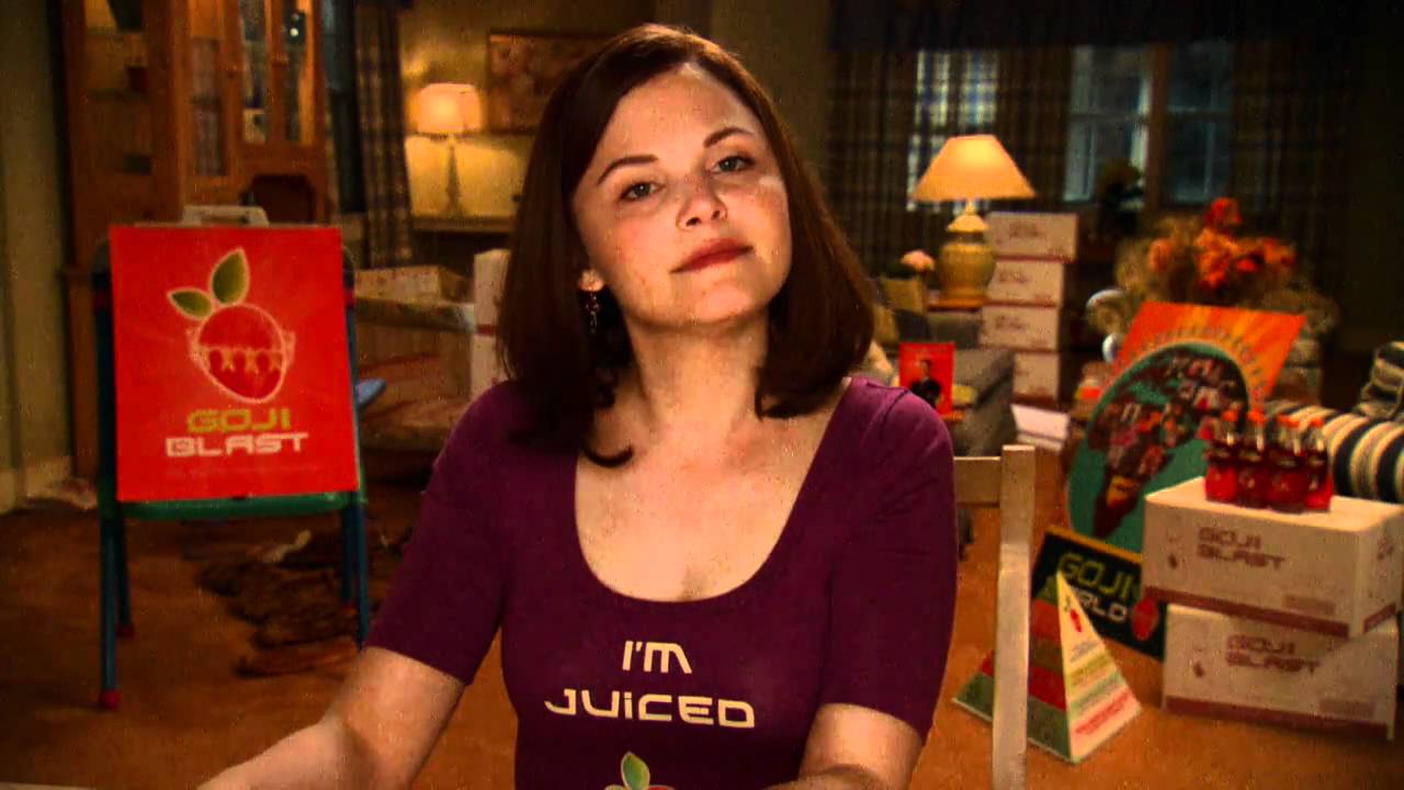 Big Love: Season 5: Margene's Vlog #2 (2/7/11): I'm Juiced (HBO) - YouTube