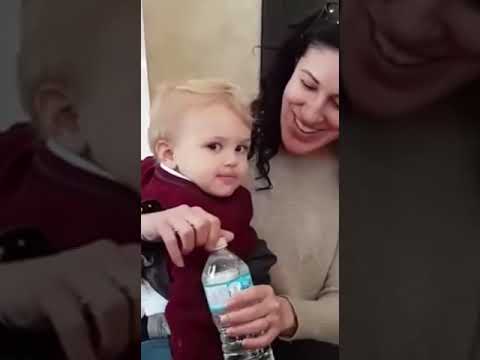 ASOUE behind scenes: Presley Smith (Sunny Baudelaire) drinking - YouTube