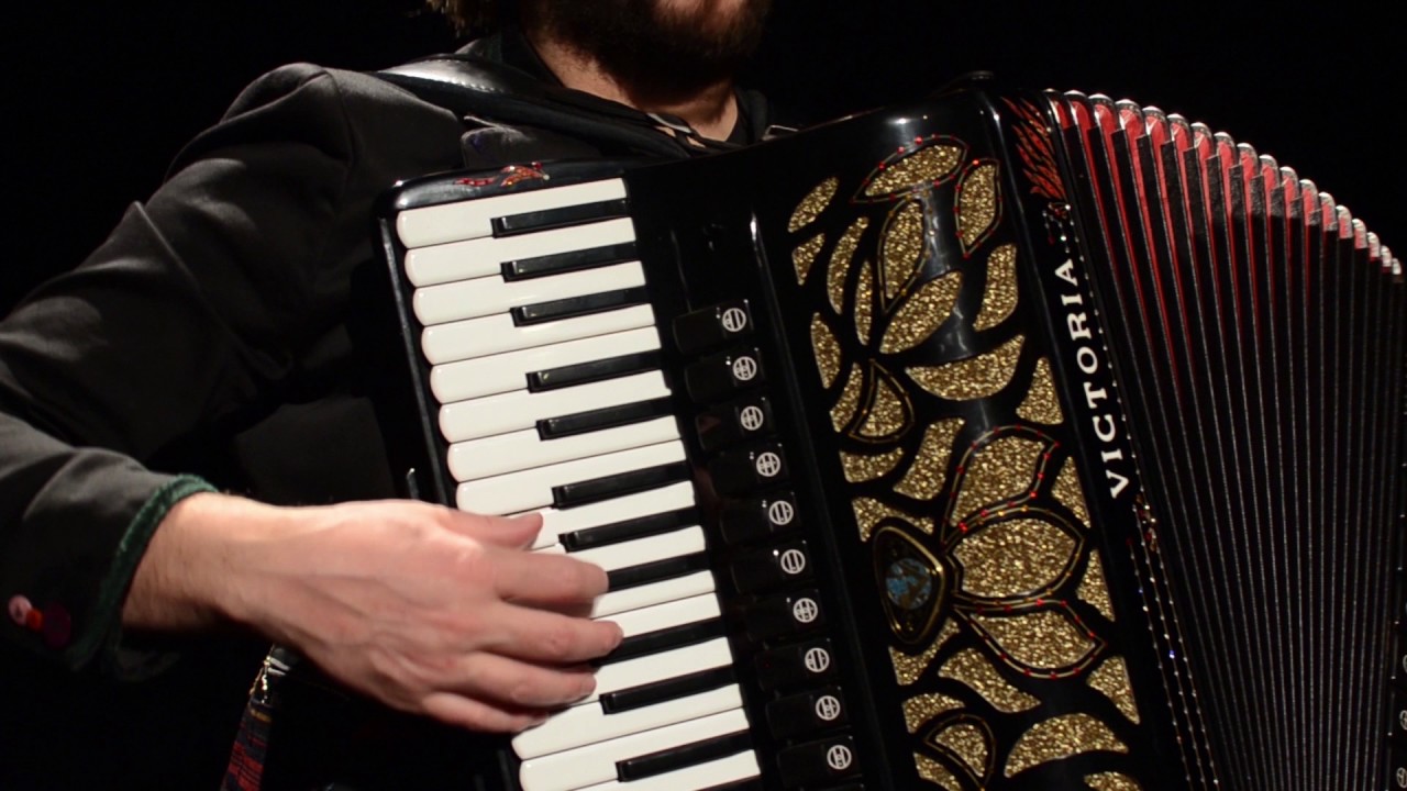 KVARK, Mihael Novak & Lene Lekše - YouTube