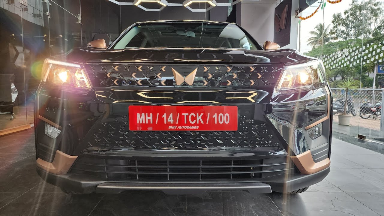Mahindra XUV400 💥 On Road Price Mileage Specifications Review ...