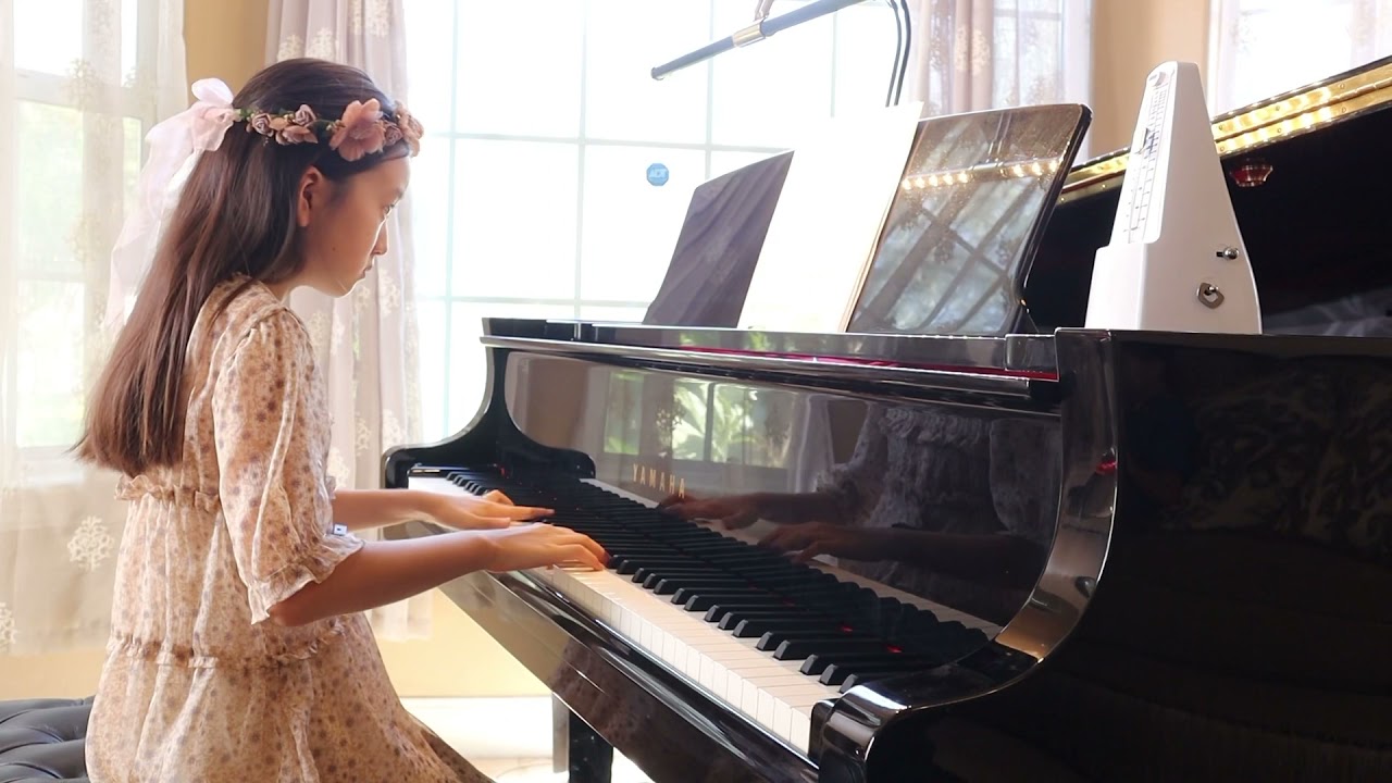 这一生最美的祝福 词：李信义 曲：游智婷 钢琴伴奏 Dora Yu （10years old） - YouTube