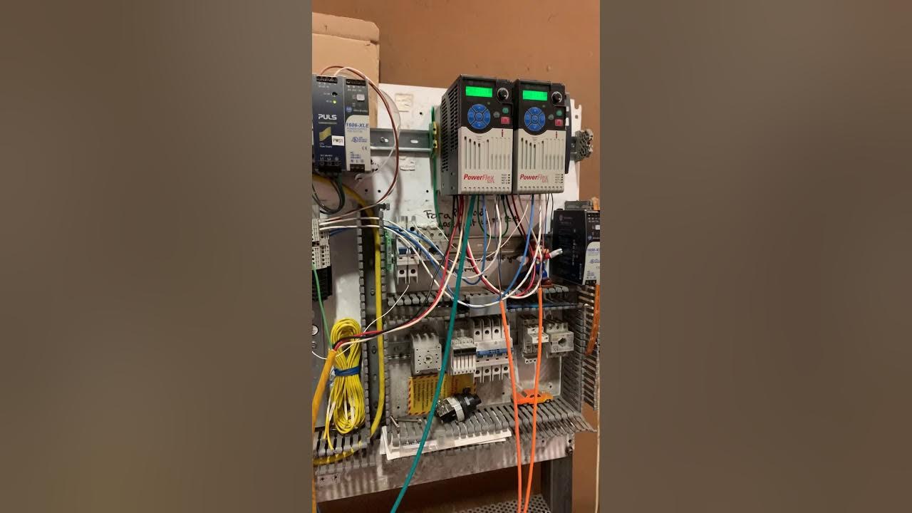 Tutorial Powerflex 525 Program lock and unlock procedure - YouTube