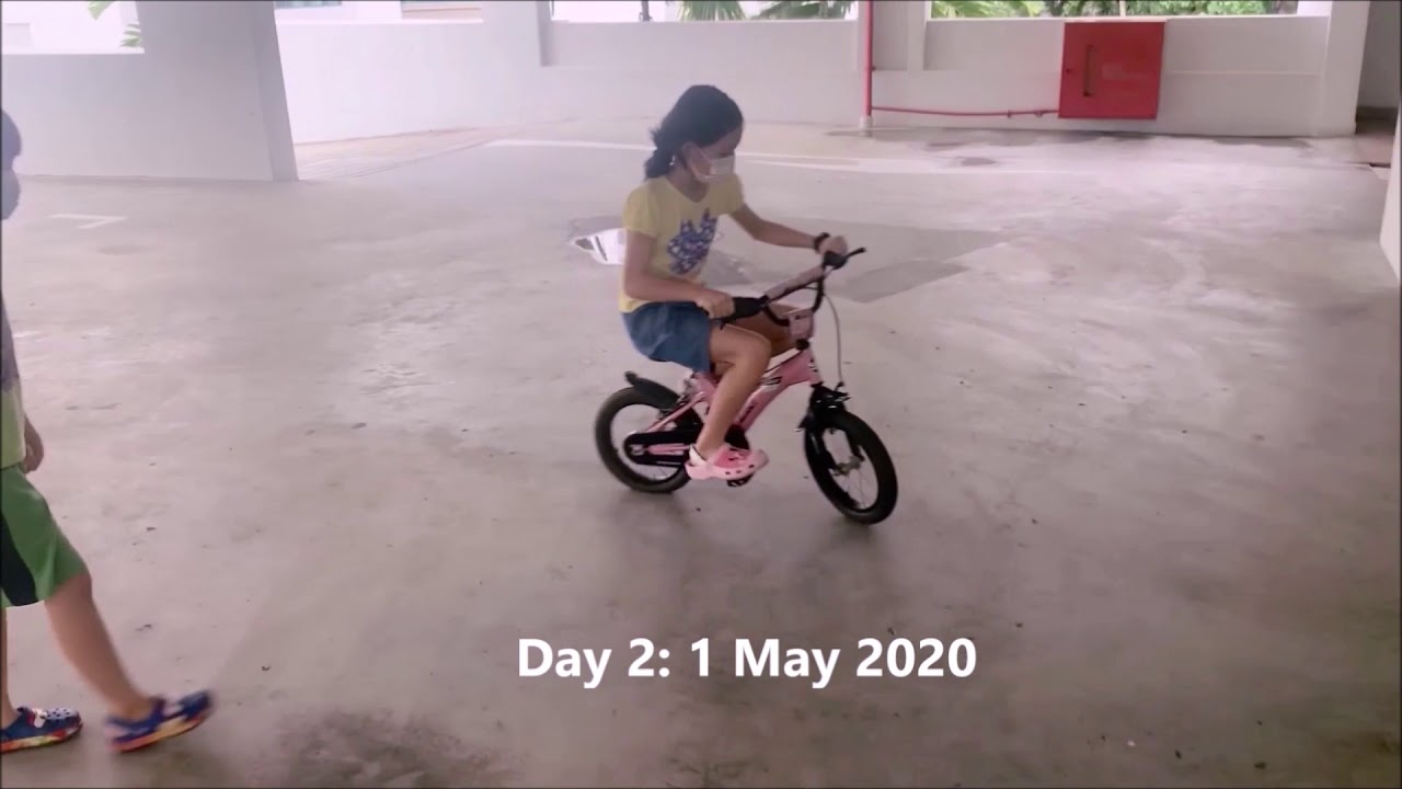 Learning to cycle in 5 days :) - YouTube