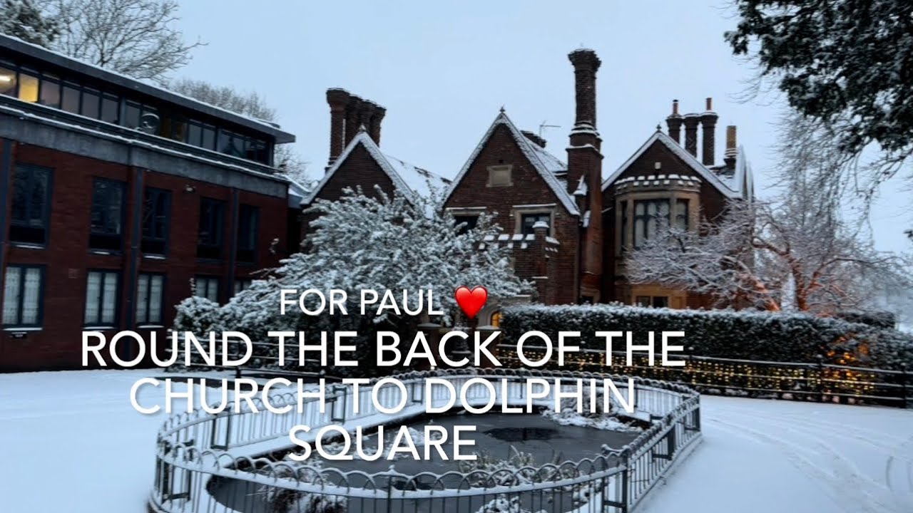 A short walk round the back of Tring Church to Dolphin Square - YouTube