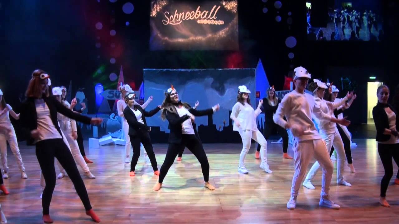 BG/BRG Schwechat - Schulball 2016 Mitternachtseinlage - ohne den letzen ...