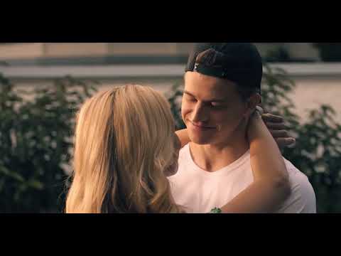 One Of Us Is Lying / Kiss Scenes — Addy and Jake (Annalisa Cochrane and Barrett Carnahan)