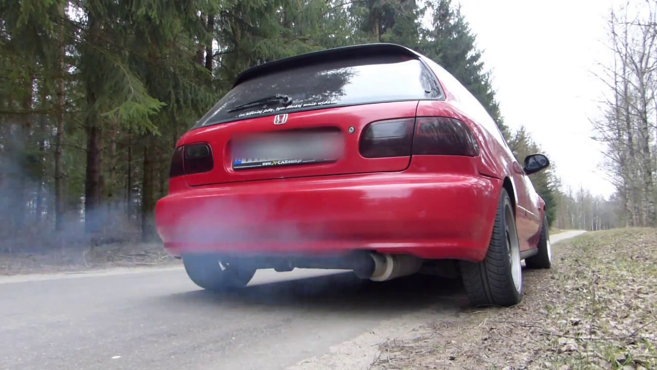 Honda Civic d15b2 Oil Smoke Sound - YouTube