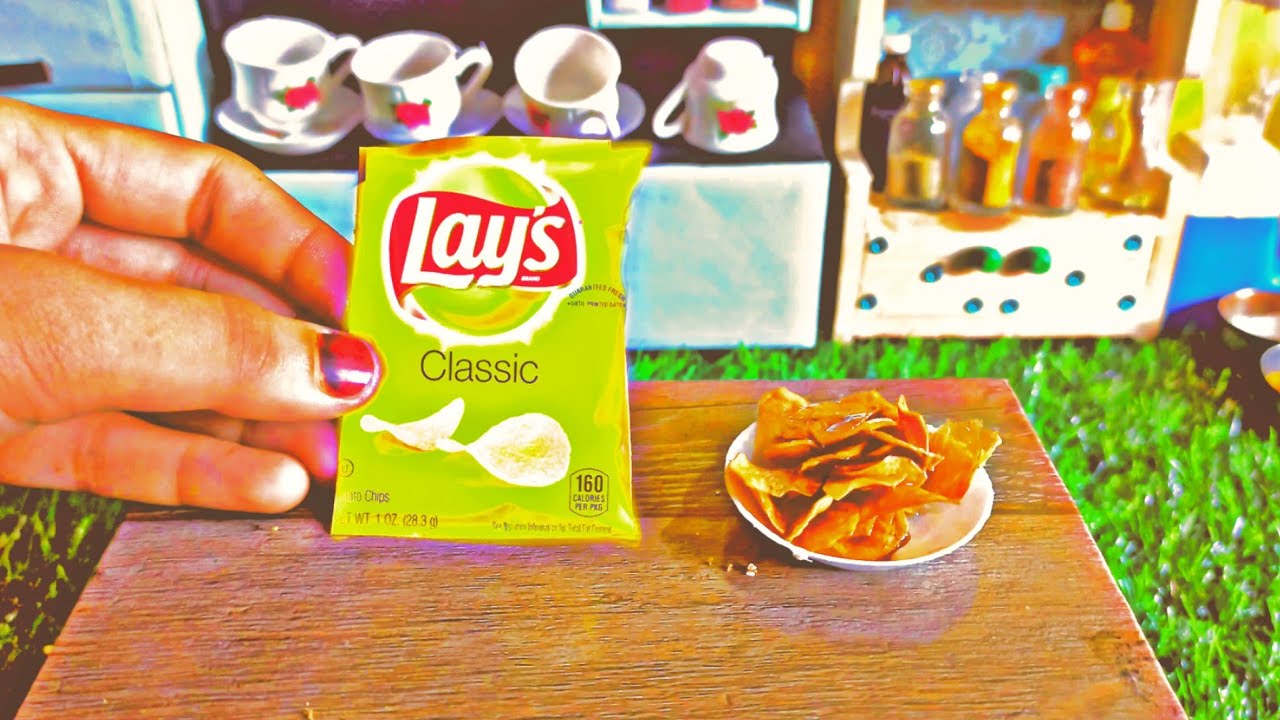 Mini Lays Chips || Homemade Potato Chips || Miniature Cooking || Mini ...