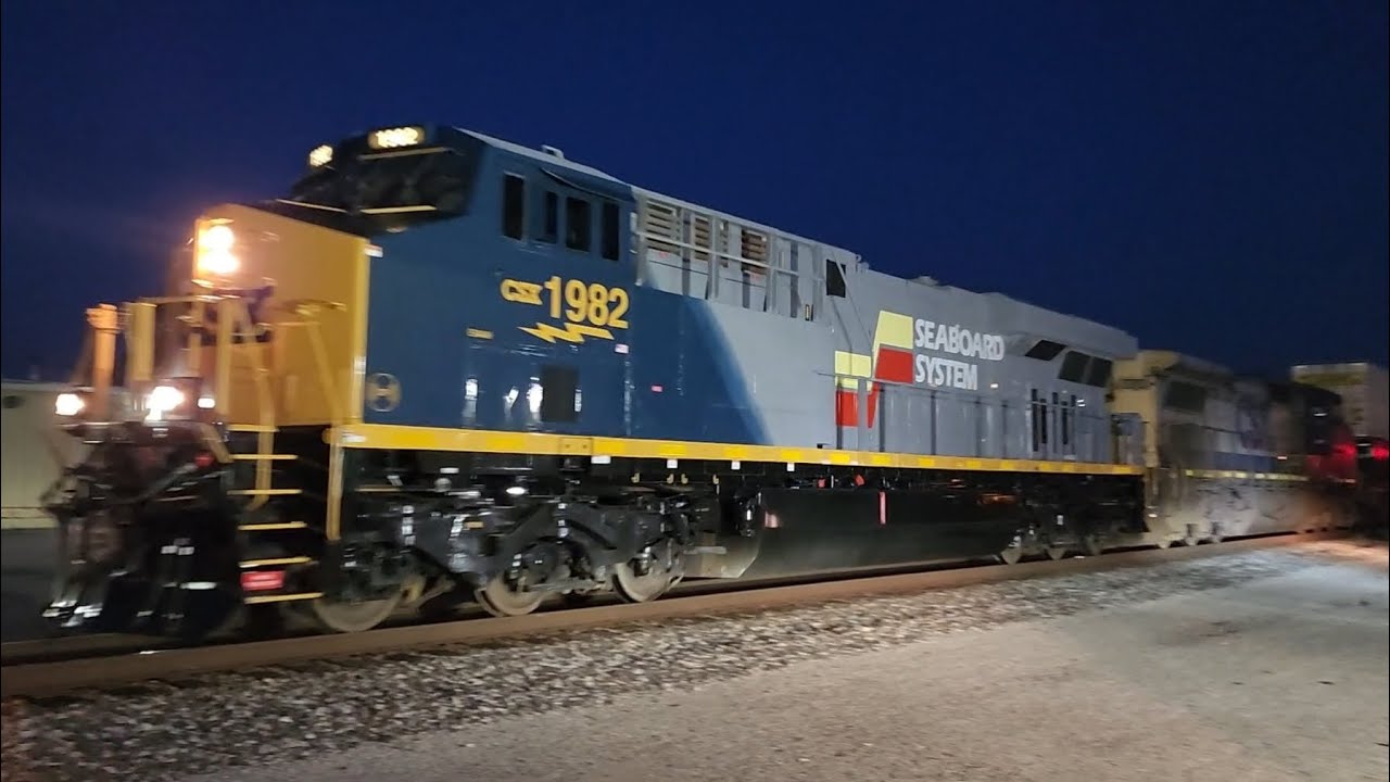 CSX 1982 Seaboard System Heritage ES44AC Leads I026 through Terre Haute ...