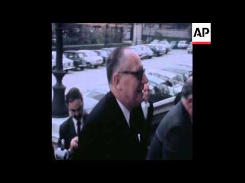 SYND 02/11/1970 WEST GERMAN FOREIGN MINISTER, WALTER SCHEEL, IN PARIS FOR TALKS