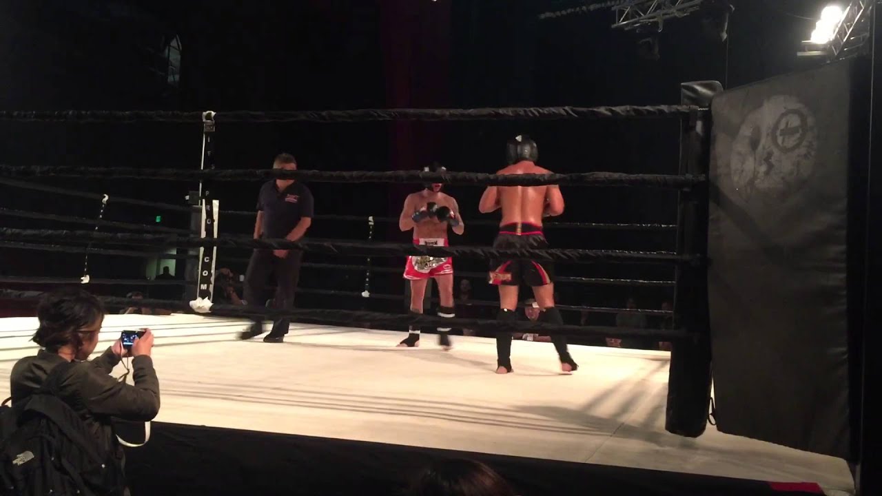 Edgar Frias Muay Thai Fight Nov 8 2015, Round 2 - YouTube