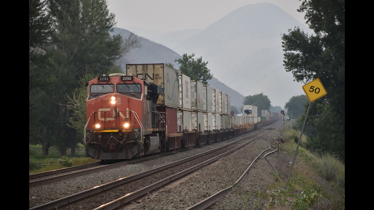 CN 2292 Leads a CN Intermodal out of Kamloops BC - YouTube