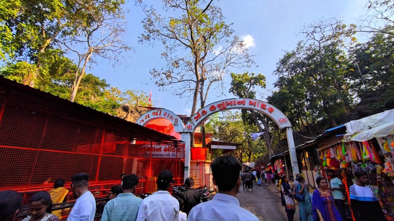 Zand Hanuman Temple Jambughoda - YouTube