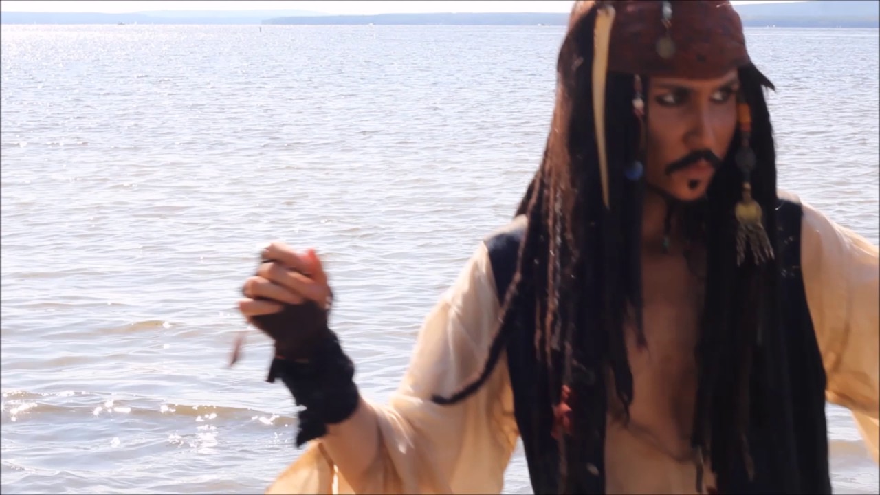 Marooned! [Pirates of the Caribbean cosplayers] Jack Sparrow/Elizabeth ...