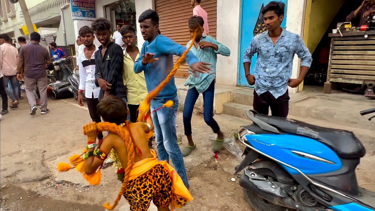 Small Pothuraju Aggressive entry | Pothuraju entry | Pothuraju Teenmaar ...