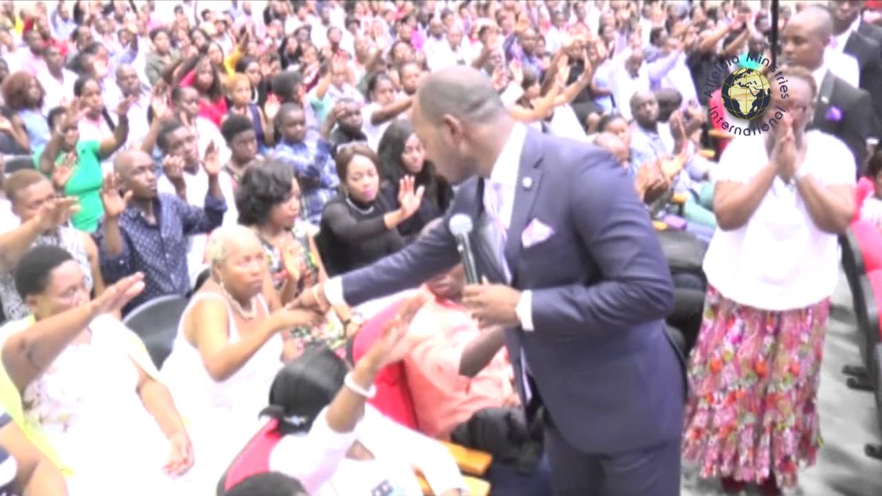 Prophetic moment with Pastor Alph LUKAU - YouTube