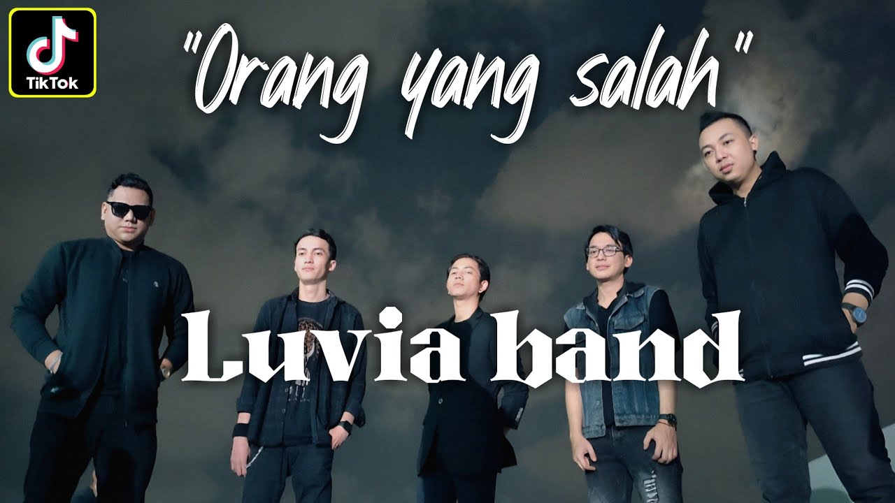 🔴LIRIK - ORANG YANG SALAH - LUVIA BAND - VIRAL VERSI TIK TOK - (speed up) - YouTube