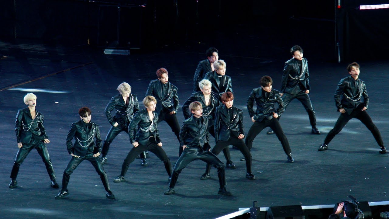 세븐틴 Seventeen 독 : Fear 4K 직캠 - YouTube