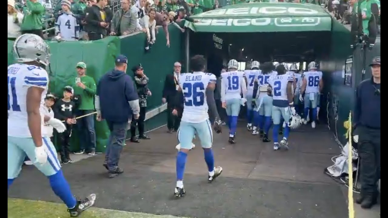 Sounds of the Game! Watch Cowboys vs. Philadelphia Eagles rude booing ...