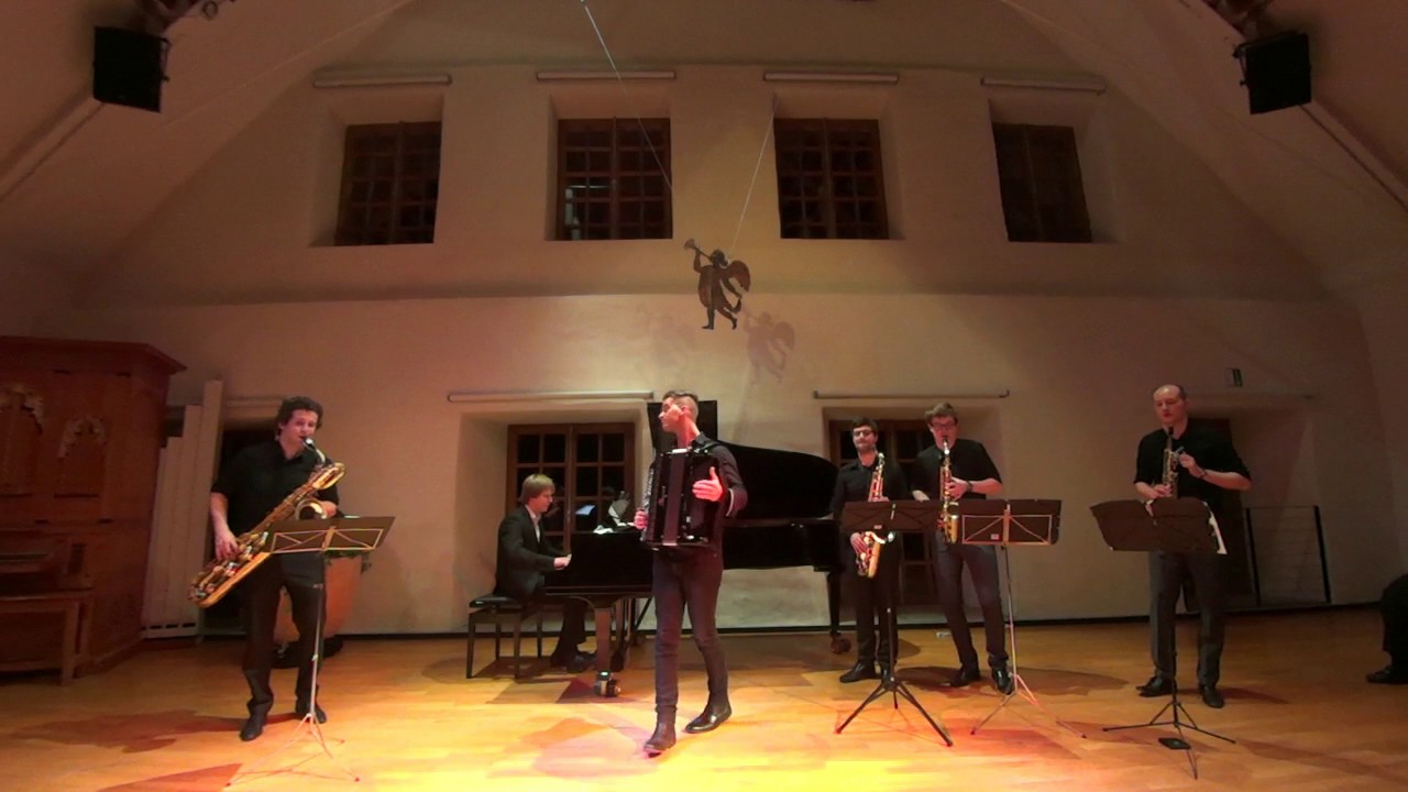 Ensemble87 - Juan Dargenton (*1959): Corrida en Fuerte Apache CUT - YouTube